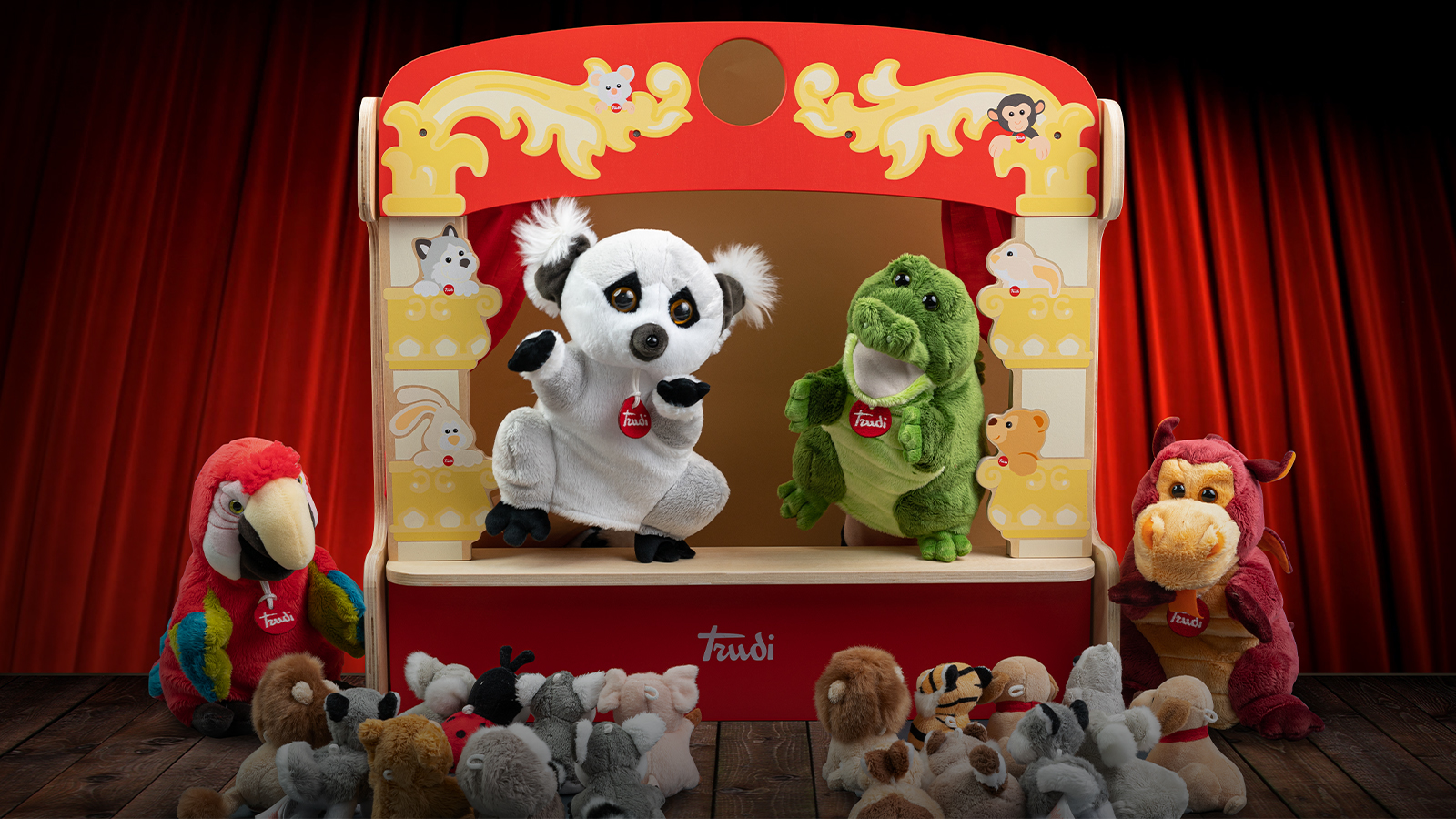 Story box toys and books. Пегасус ПЛИШАНА КУКЛА ЗА НА РАКА -Trudi