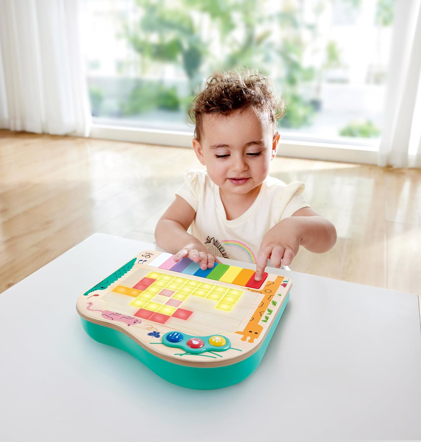 Story box toys and books. ПИКСЕЛ ПИЈАНО - Hape International